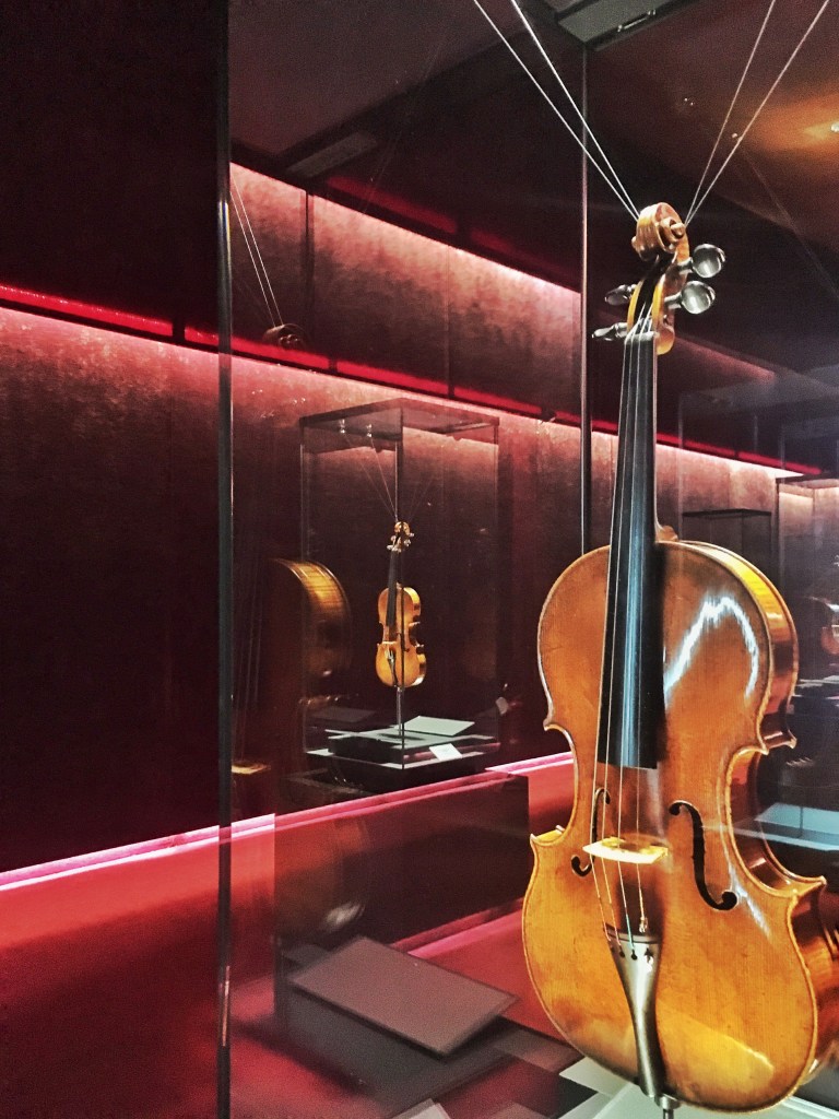 Una giornata a Cremona: itinerario a piedi nella capitale del violino ...
